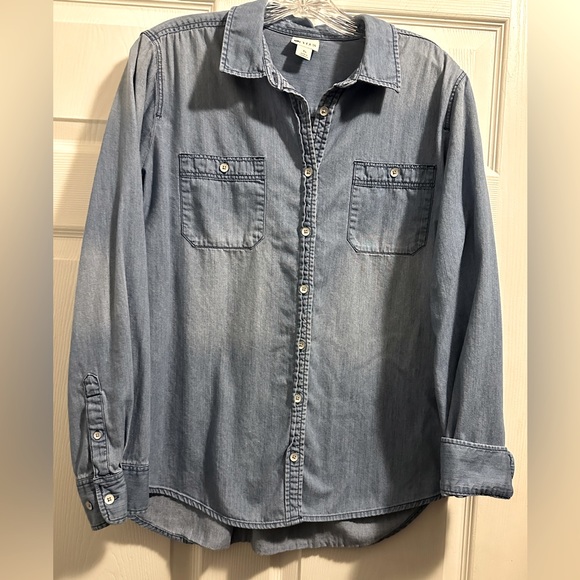 STYLUS | Tops | Stylus Light Denim Long Sleeve Shirt | Poshmark